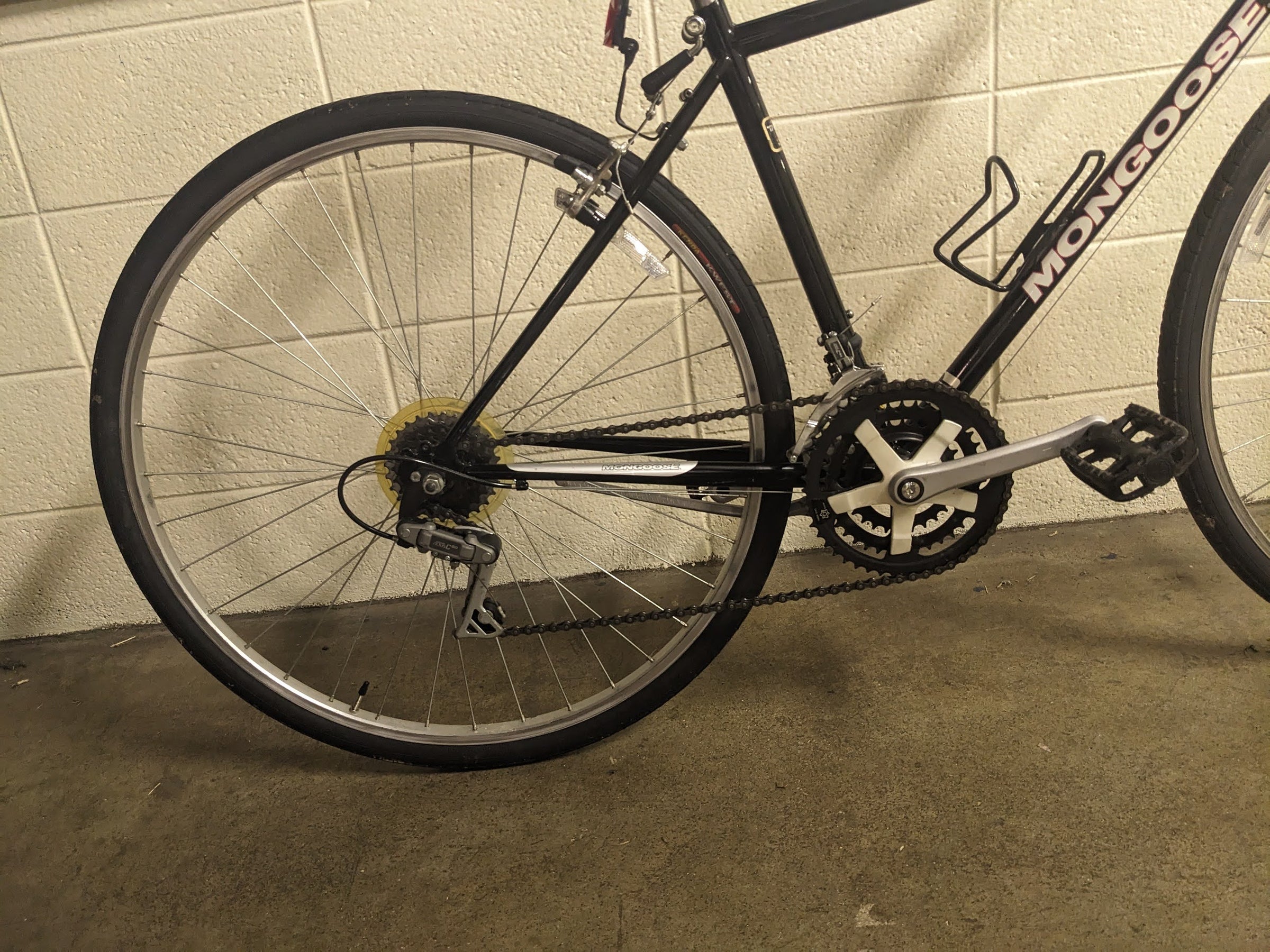 Mongoose Crossway 250, 19" | Wisconsin Bike Fed